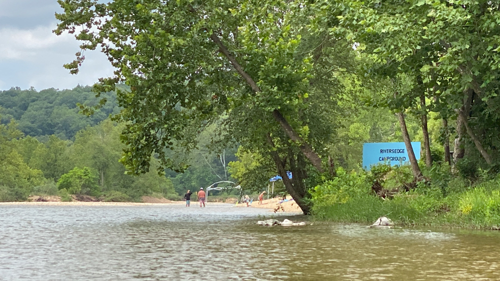 Black River, Lesterville (Parks Bluff Campground)