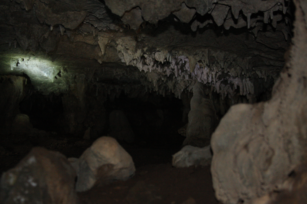 Round Spring and Round Spring Cave