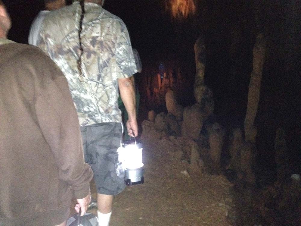 Round Spring and Round Spring Cave