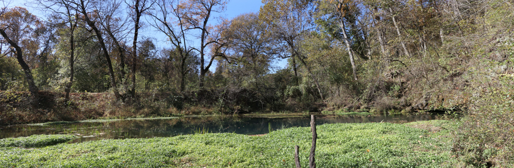 Round Spring and Round Spring Cave
